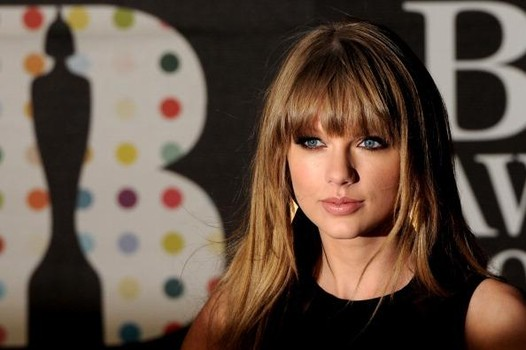 Obsessed Taylor Swift Fan Arrested For Trespassing